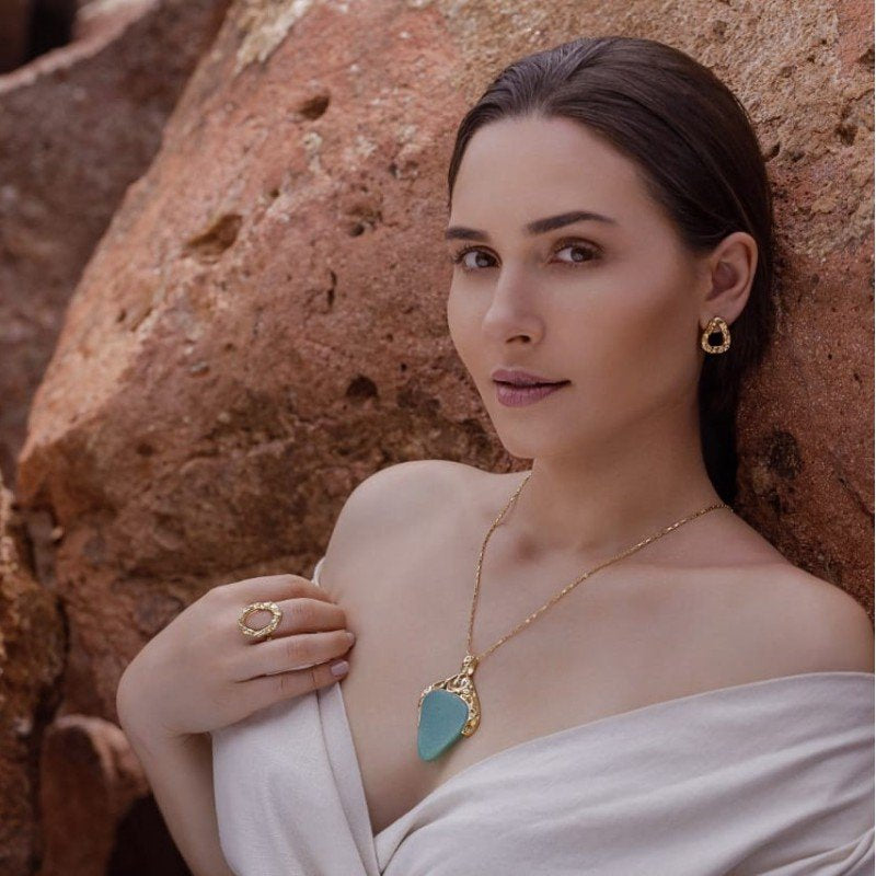 Heavy stone necklace store